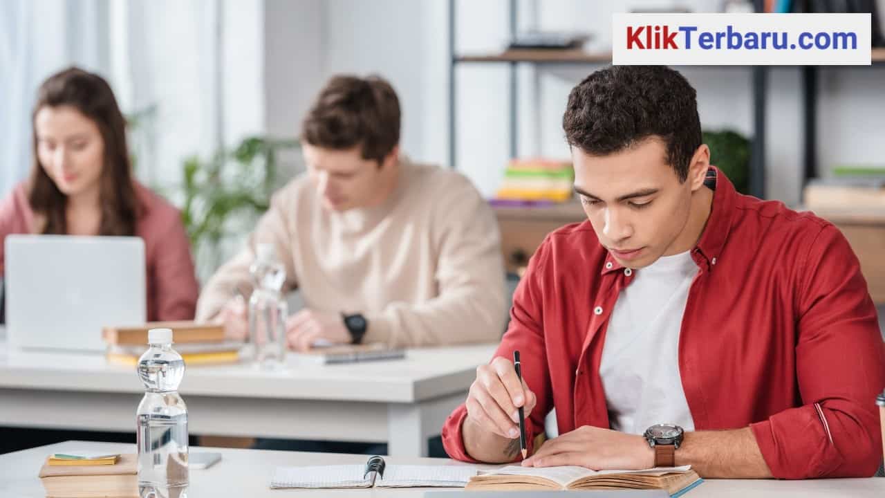 PENDIDIKAN Adalah: Pengertian, Sejarah, Fungsi, dan Tujuan