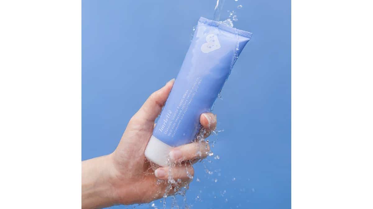 12 Rekomendasi Produk Skincare untuk Jerawat yang Ampuh