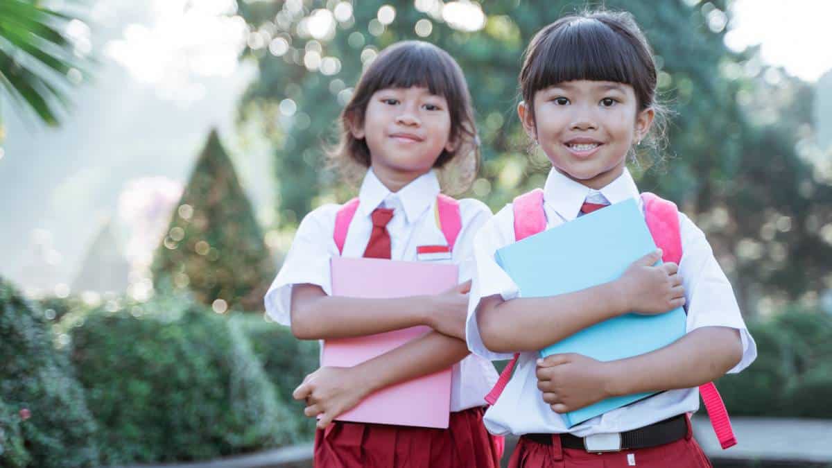 Pendidikan Formal - Tujuan, Karakteristik, & Jenjang